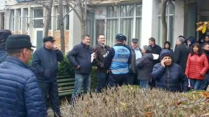 Funcționarii APIA continuă greva. Ce răspuns au transmis la București ...