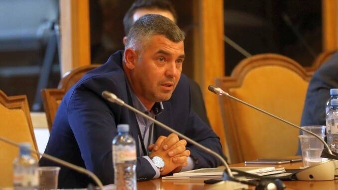 Dezbaterea FERMIERII AU CUVÂNTUL! Dan Radu Vițelar, ACVBR-SIM ...